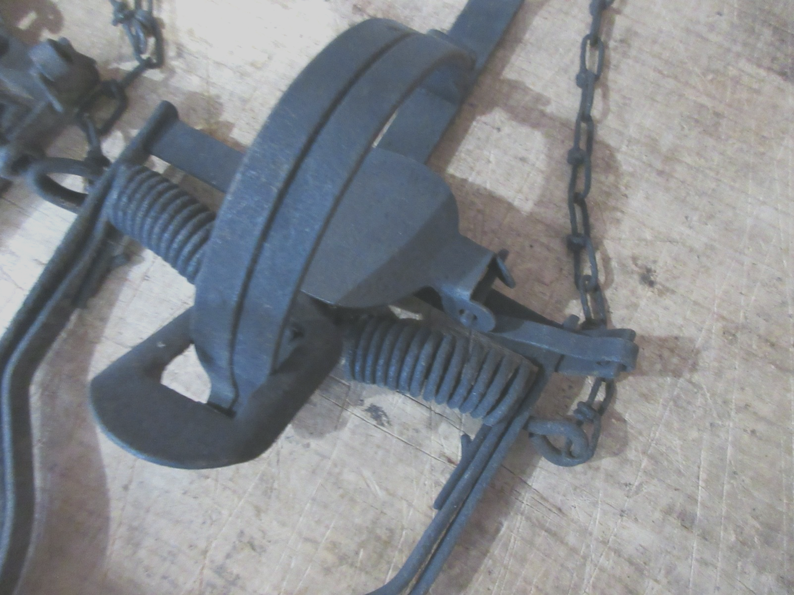 2 Antique Animal Traps Stoploss Gibbs Two Trigger Victor Cabin Decor ...