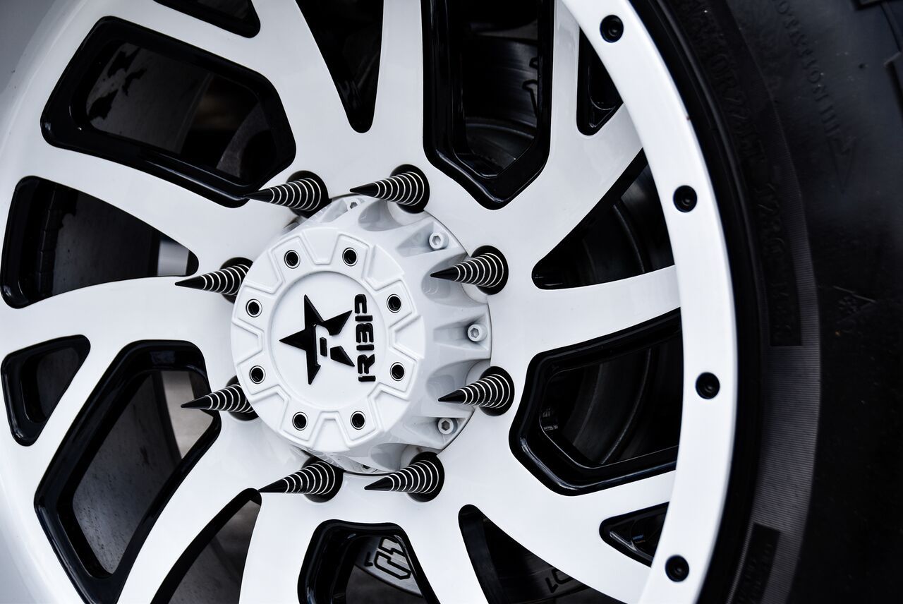 24 TRUE SPIKE 101MM 14X1.5 STEEL EXTENDED SPIRAL SPIKES LUG NUTS BLACK ...