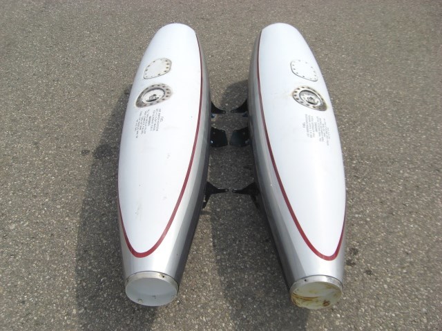 Wing Tip Fuel Tanks - Piper Cheyenne II XL - PN: 55896-02 and 55896-03 ...