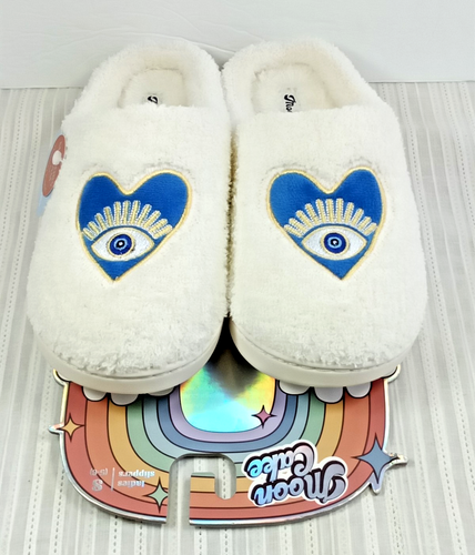Moon Cake NEW Blue Heart Eye Evelyn Slippers S 5-6 Ivory Fluffy Cozy ...