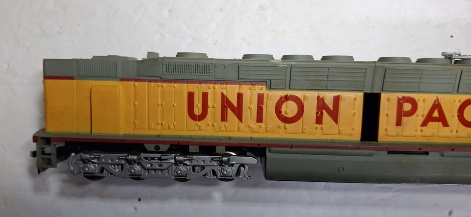 Bachmann Diesel Union Pacific EMD DD40AX 16-Wheel Drive Locomotive ...
