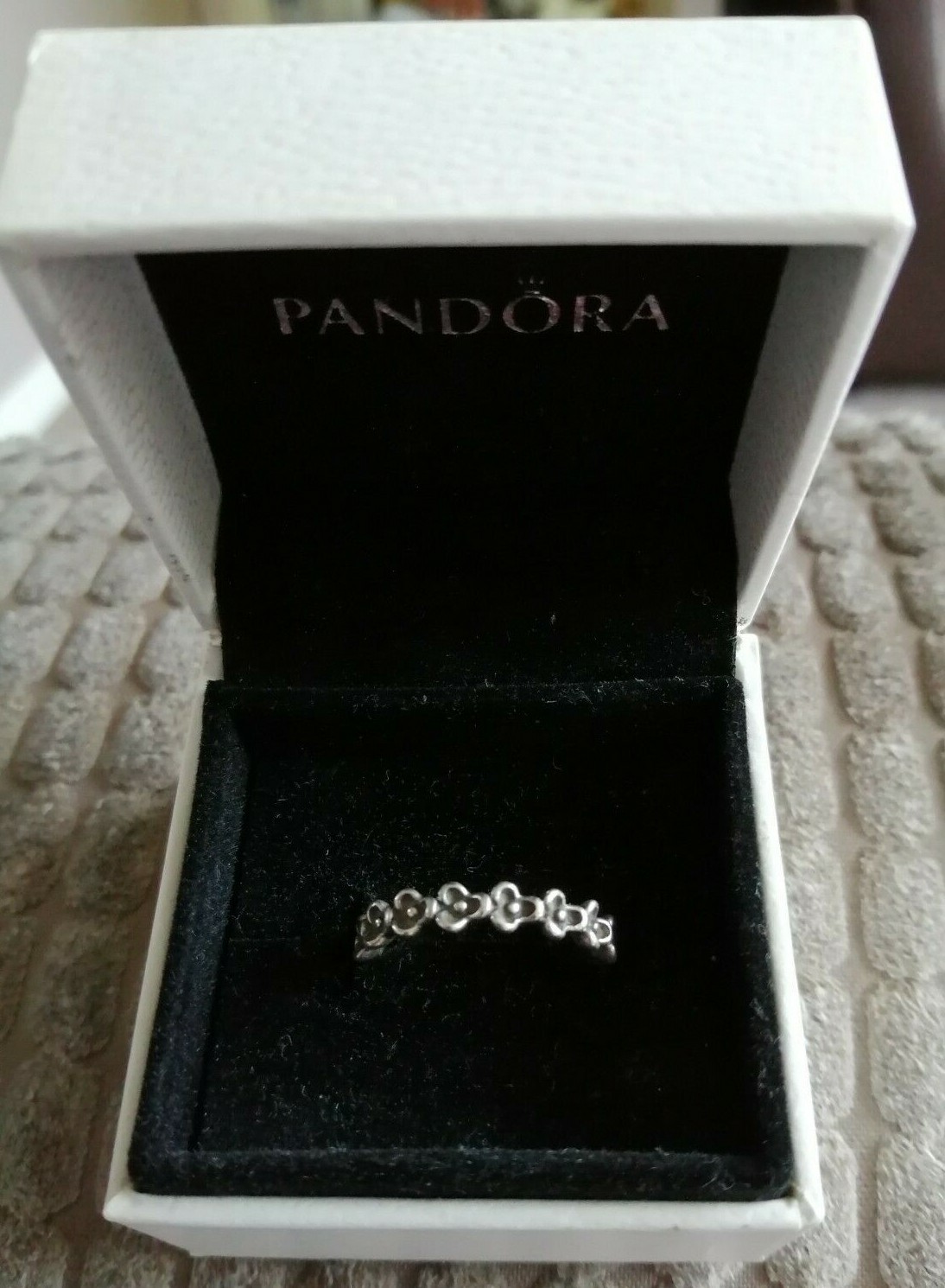 Genuine Pandora Small Flower Ring - Size; 54 - Gem