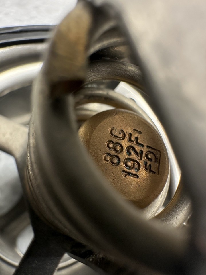 Motorad 880090 Thermostat 192/88C Degrees W/ Seals Dodge Viper/Bmw e39 ...