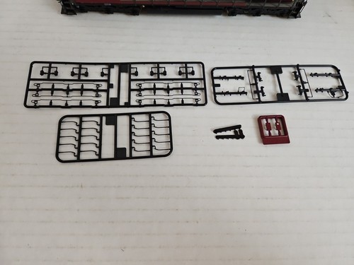 HO Scale 37-1744 KATO Wisconsin Central WC SD45 Powered Train ...