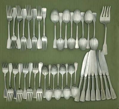 AMERICAN COLONIAL Oneida Cube Satin Stainless Service for 8 - 41 Piece ...