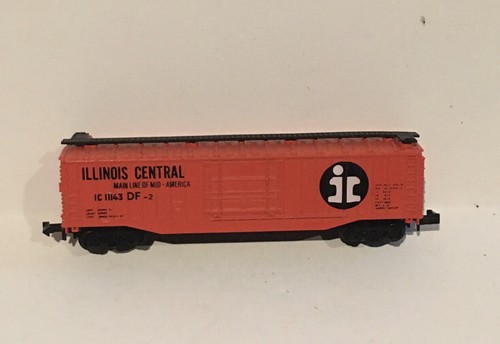 LIMA N scale: Illinois Central IC #11143 DF-2 BOXCAR, VINTAGE, ORANGE ...