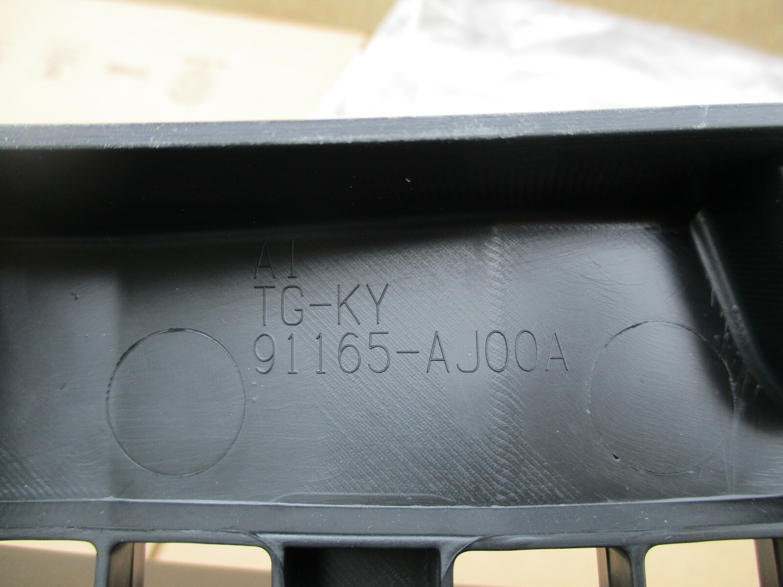 2010 2011 2012 2013 14 SUBARU LEGACY FRONT BUMPER GRILLE BRACKET OEM ...