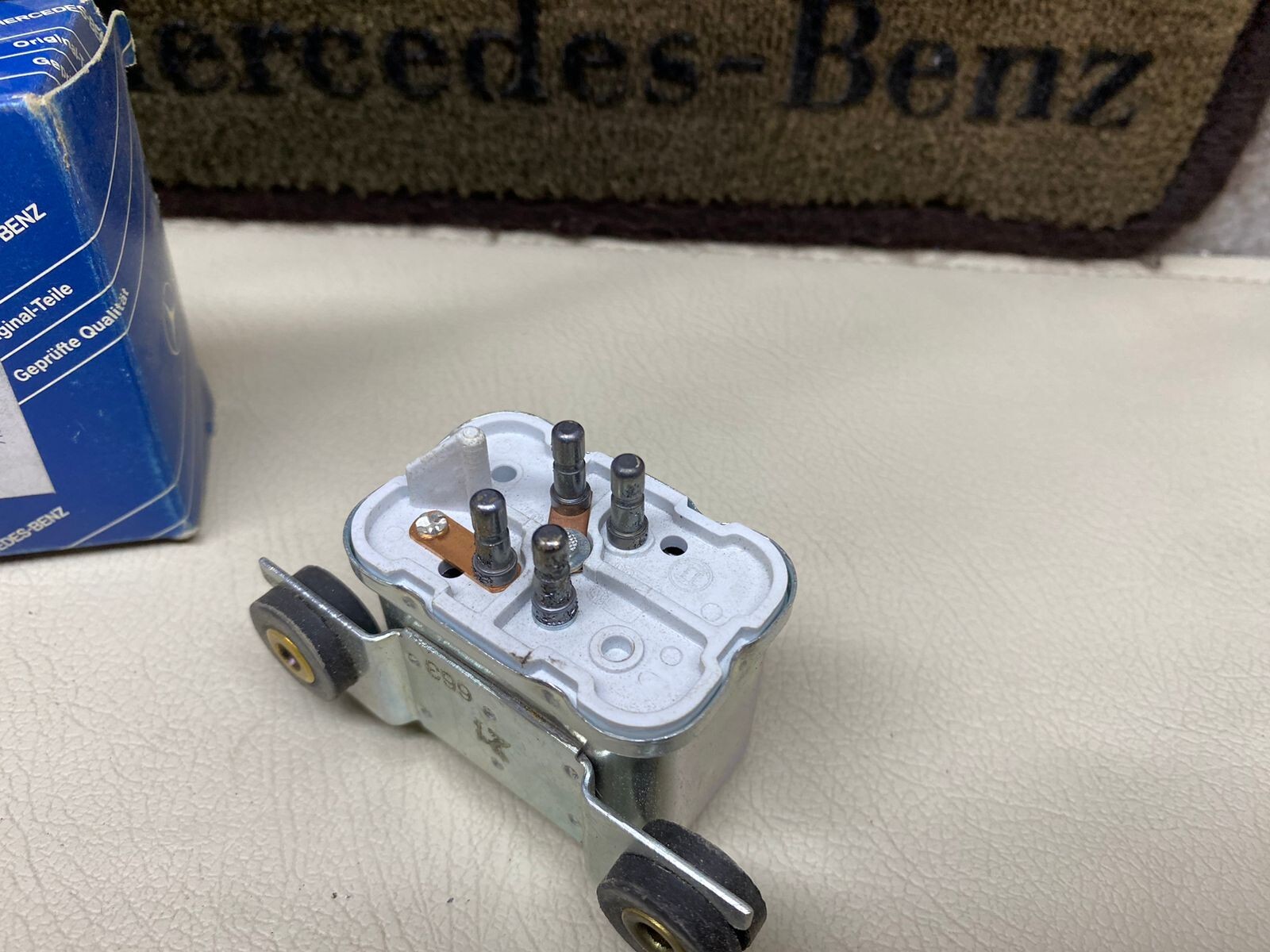 Mercedes-Benz 73 280se 4.5 W108 Bosch 4 Prong Fuel Pump Relay ...