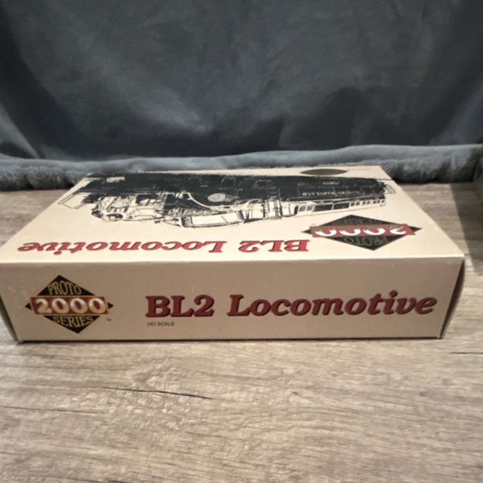 PROTO 2000 Series HO BL2 Diesel Locomotive Western Maryland Black 8356 ...