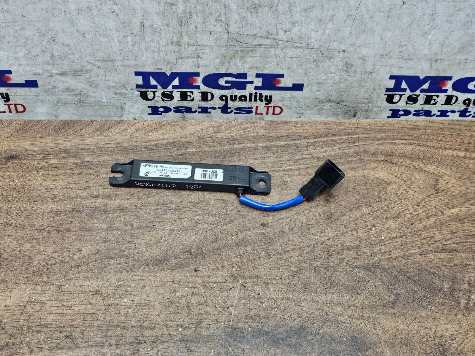 KIA SORENTO MK3 KEYLESS ENTRY SENSOR ANTENNA 95420-C6510 2015-2020 | eBay