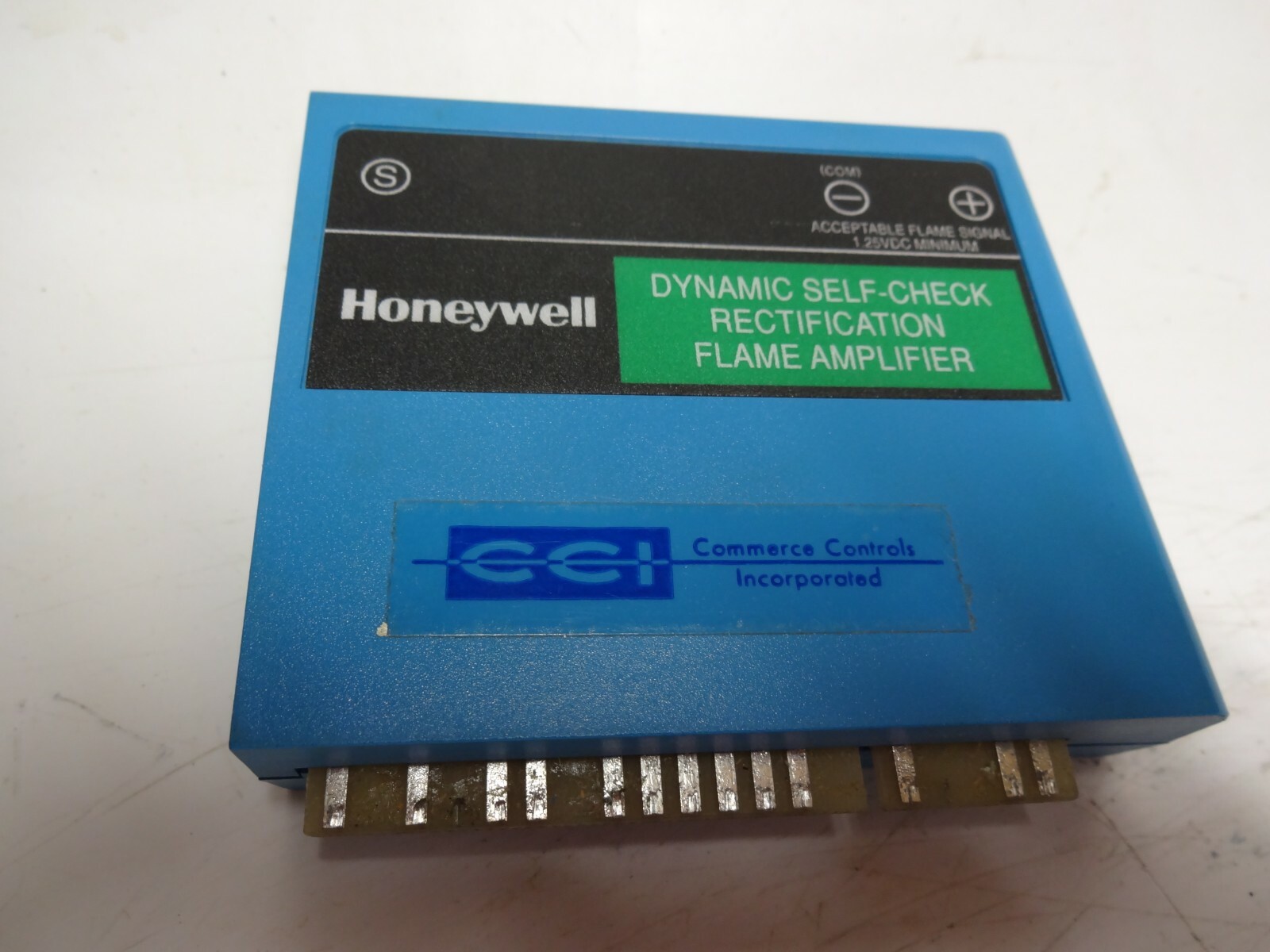 Honeywell R7847-C-1005 Dynamic Self-Check Rectification Flame Amplifier ...