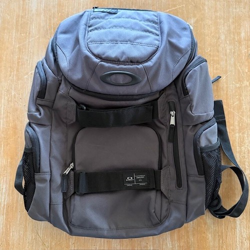 OAKLEY Backpack/Laptop, School College Backpack - Gray Preowned | eBay