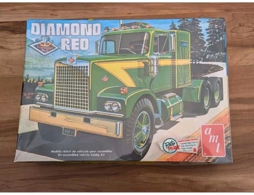 1/25 AMT DIAMOND REO AMT719/06 TRUCK TRACTOR MODEL KIT | eBay