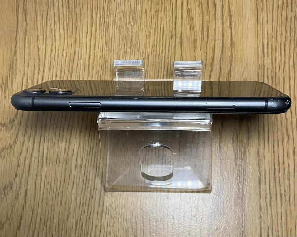 Apple iPhone 11 - 64 GB - Black (Unlocked) (CA) | eBay