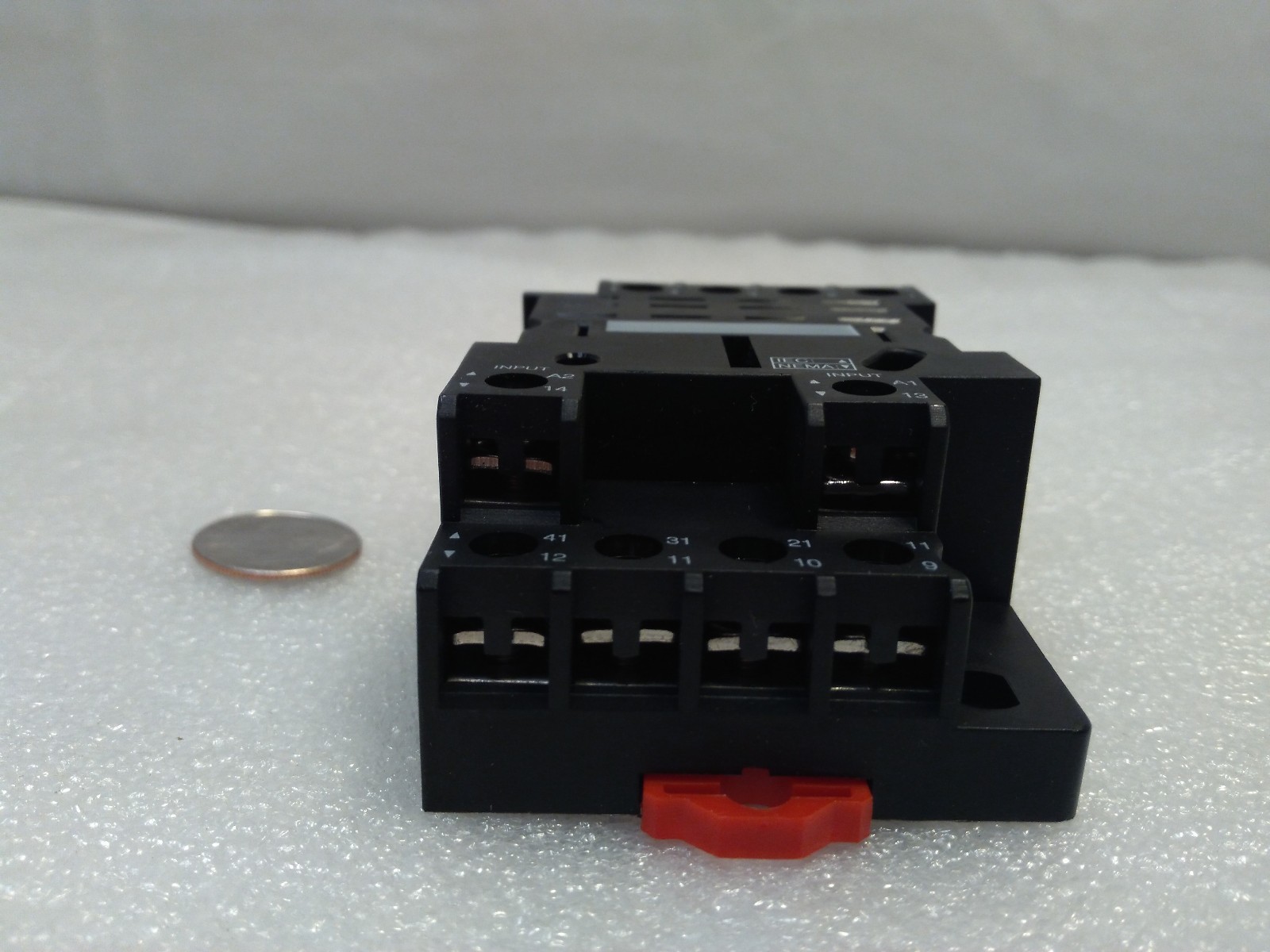 Schneider: RPZF4 - Relay Socket & Hardware PLUG-IN RELAY 250V 15A RPM ...