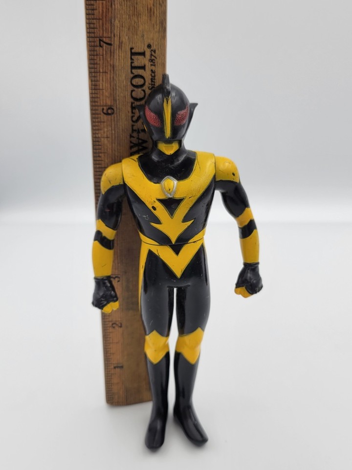 Ultraman Shadow Ultra Hero Series 1997 YELLOW/BLACK VAR. Zearth Figure ...