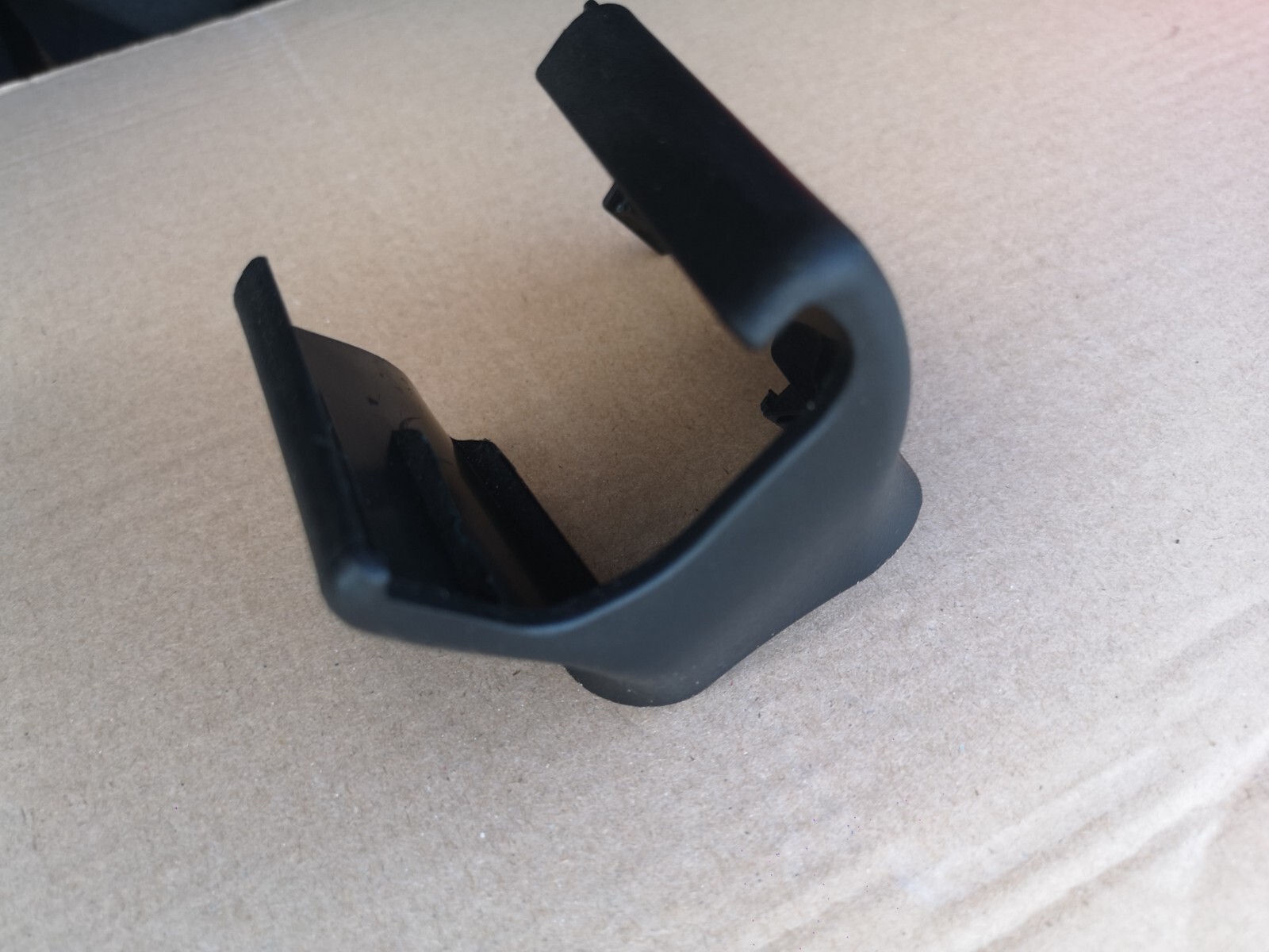 TOYOTA AVENSIS 2014 FRONT DRIVER SEAT RAIL TRIM COVER (REAR LEFT) 72157 ...