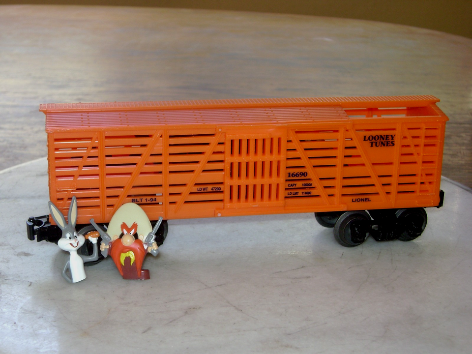 LIONEL BUGS BUNNY & YOSEMITE SAM OUT LAW CAR 6-16690 TRAIN ORANGE ...