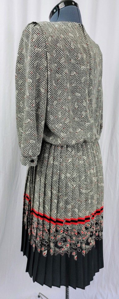 Vtg VLP Petites Cream & Black Patterned Dress w Red Acc & Border Trim ...