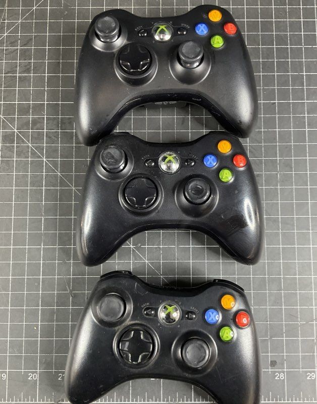 Lot of 3 Microsoft XBOX 360 S Consoles BUNDLE- 6 Games 3 Controllers AC ...