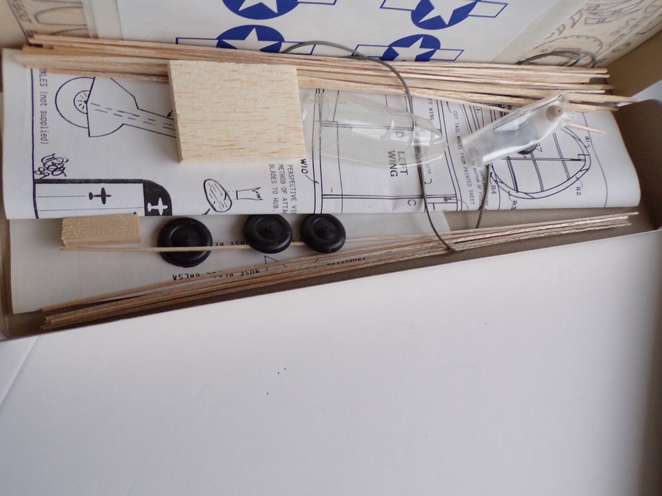 Sterling Peanut Scale Corsair-Zero Balsa Flying Scale Models Kit P4 | eBay