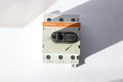 30 Amps & Under - 3P Fusible Disconnect Switch