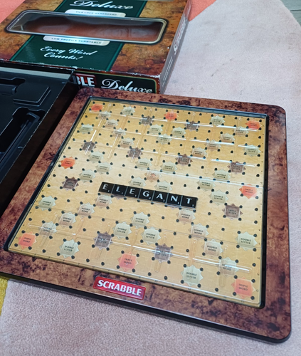 Scrabble Deluxe Board Game Turntable & Lock-In Tiles Low Profile Boxed ...