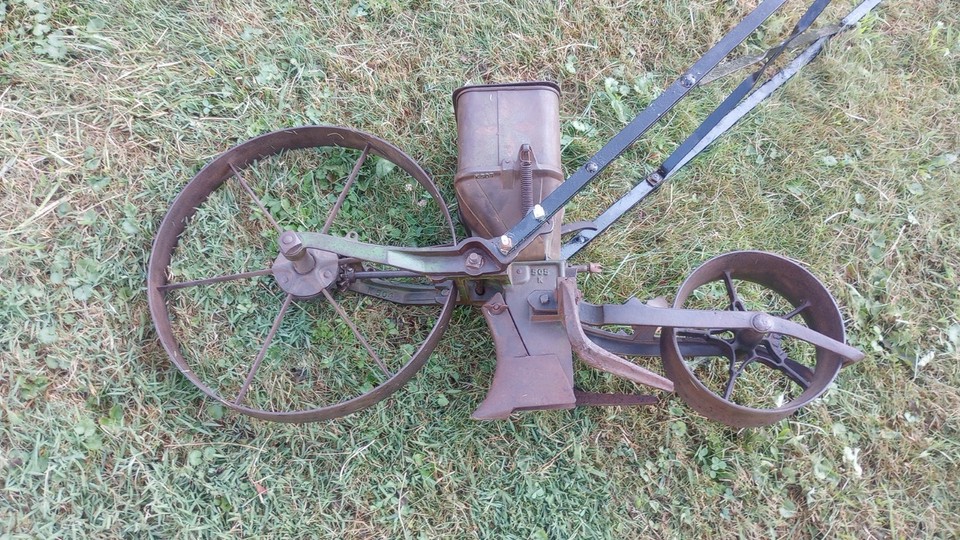 Planet Jr #28 Combined Seeder And Wheel Hoe | eBay