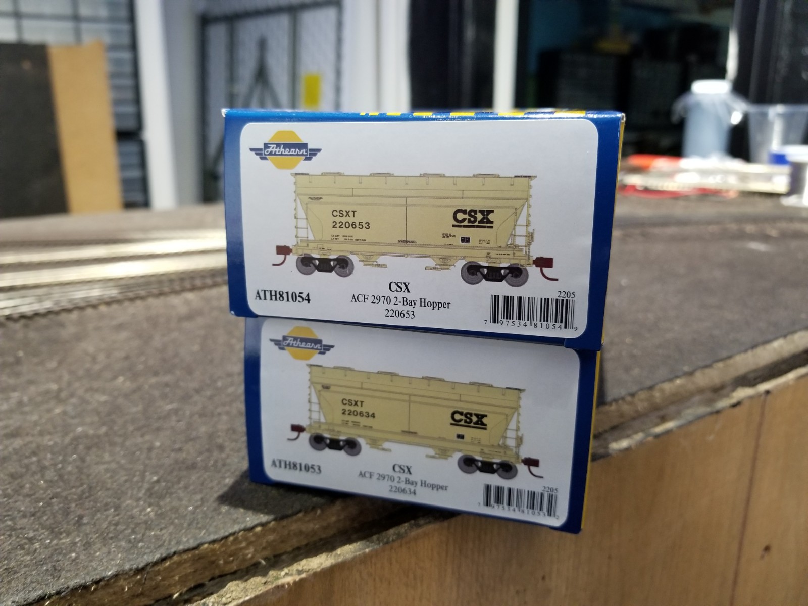 Bulk Lot Of 2 Athearn CSX ACF 2970 2 Bay Hoppers | eBay