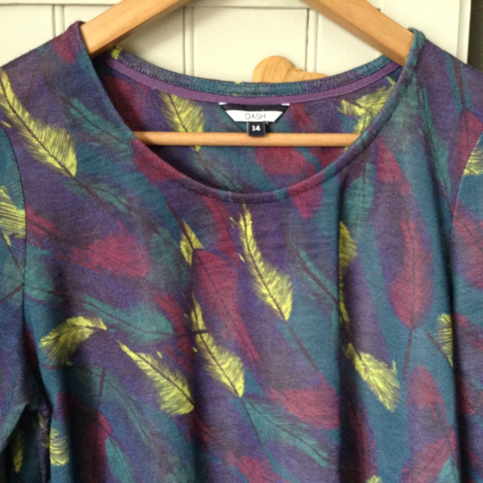 Lovely Ladies DASH Feather Design Top Size 14 | eBay UK