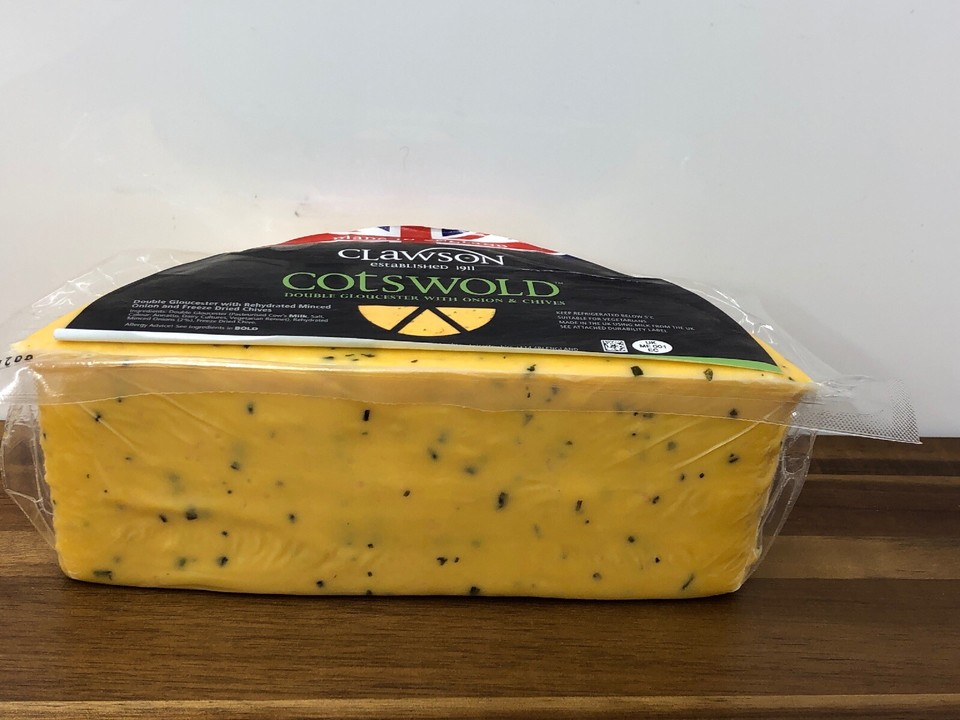 Cotswold Cheese 1.1kg Double Gloucester With Chives & Onion ...
