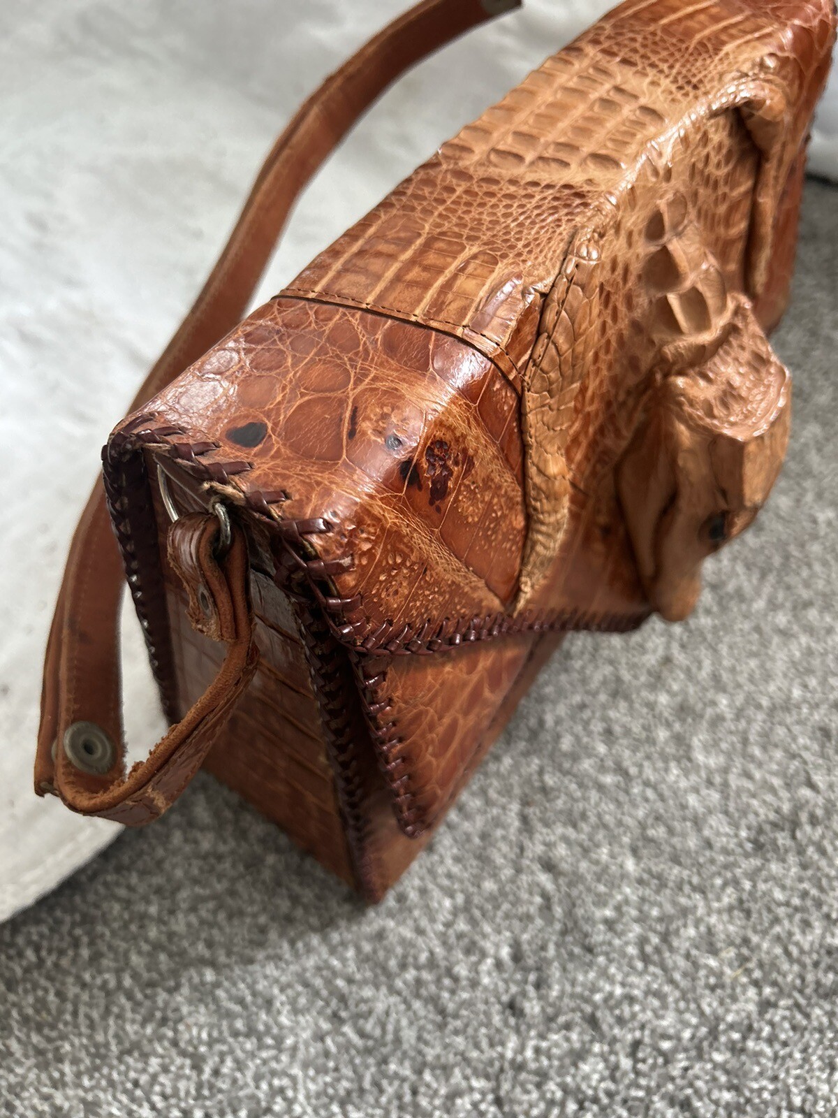 1950 Vintage Genuine Alligator Hand Bag - Gem