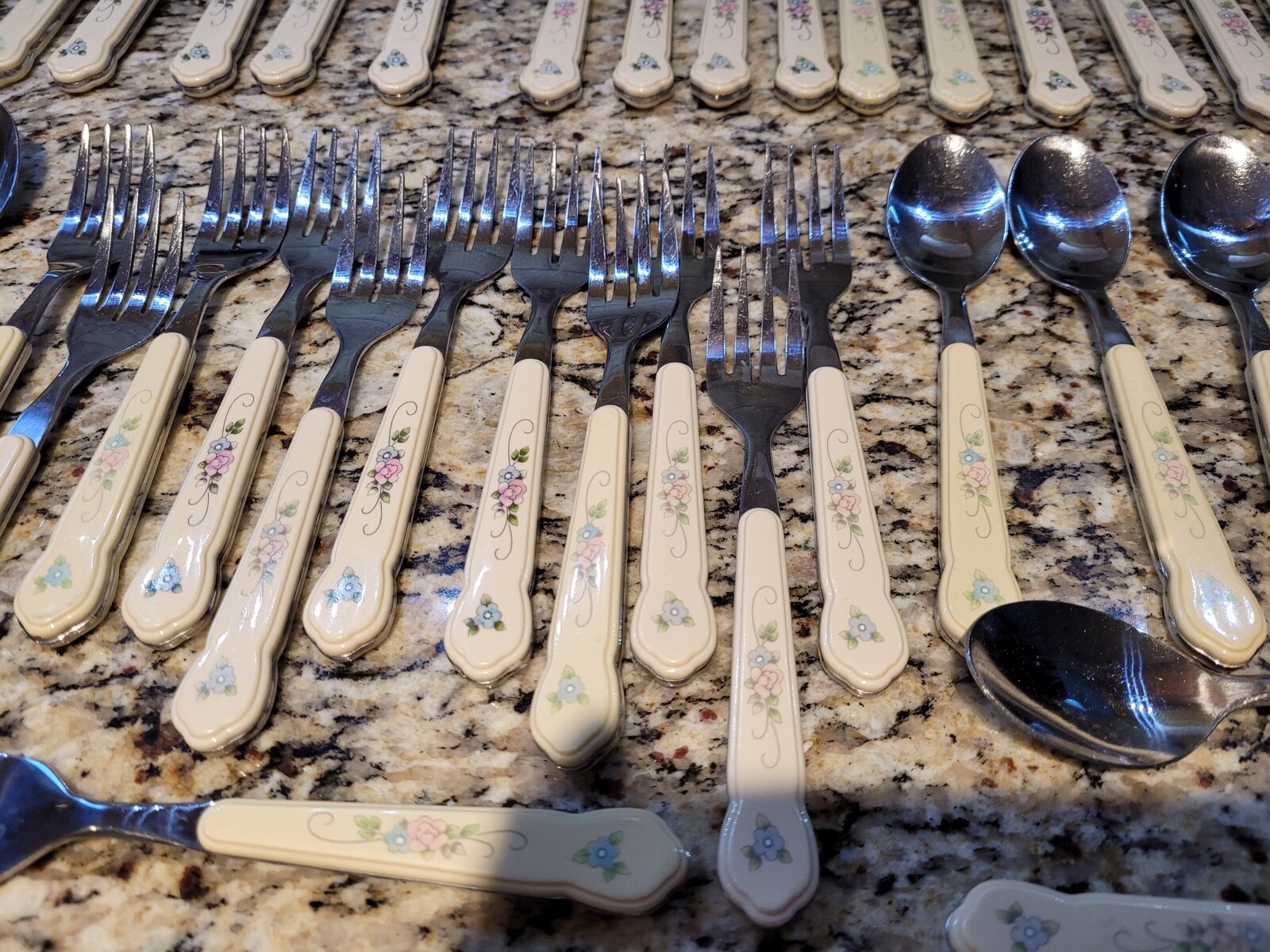 PFALTZGRAFF SILVERWARE FLATWARE TEA ROSE PATTERN 56 PIECES FORKS SPOONS, ETC | eBay