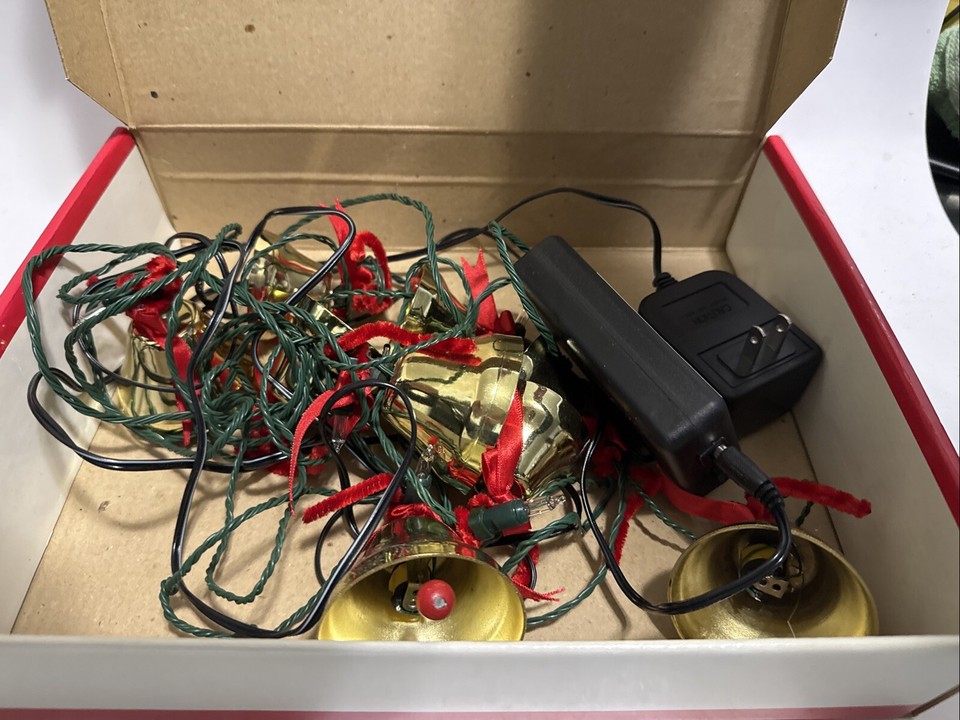 Revco Caroling Christmas Bells 9 Nine Bells Play 12 Christmas Carols ...