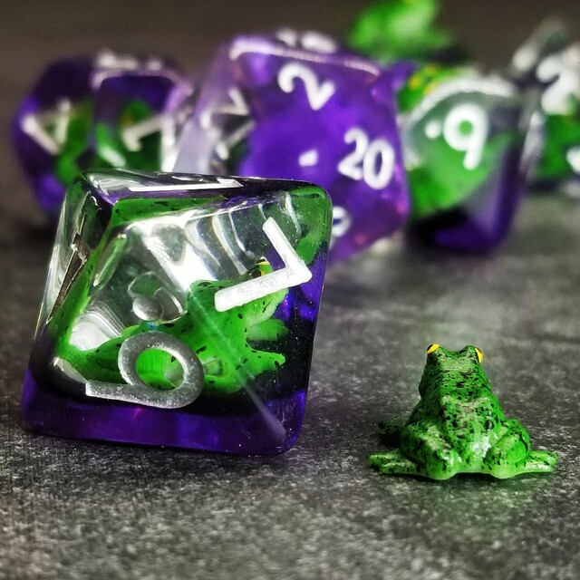 Sage's Green Frog Familiar Resin Polyhedral Dice Set | DnD Dice TTRPG ...