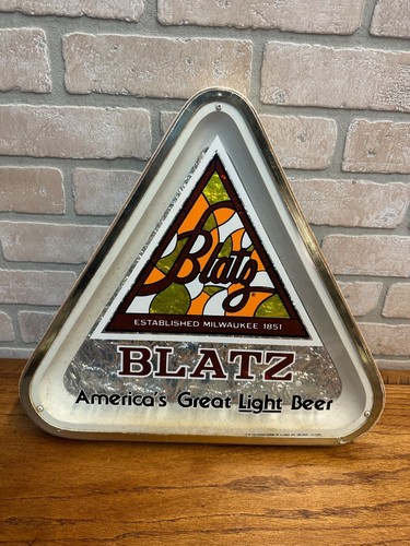 BLATZ BEER PLASTIC TRIANGLE 3D BAR SIGN AMERICA'S GREAT LIGHT BEER 1980 ...