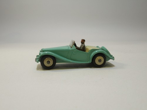 DINKY TOYS MG MIDGET TOURING SPORTS CAR WITH CIVILIAN DRIVER NO. 102 ...