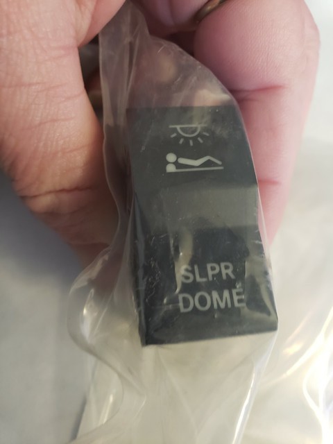 FREIGHTLINER A06-90128-057 - SWITCH-MSF MUX SLPR DOME DASH for sale ...