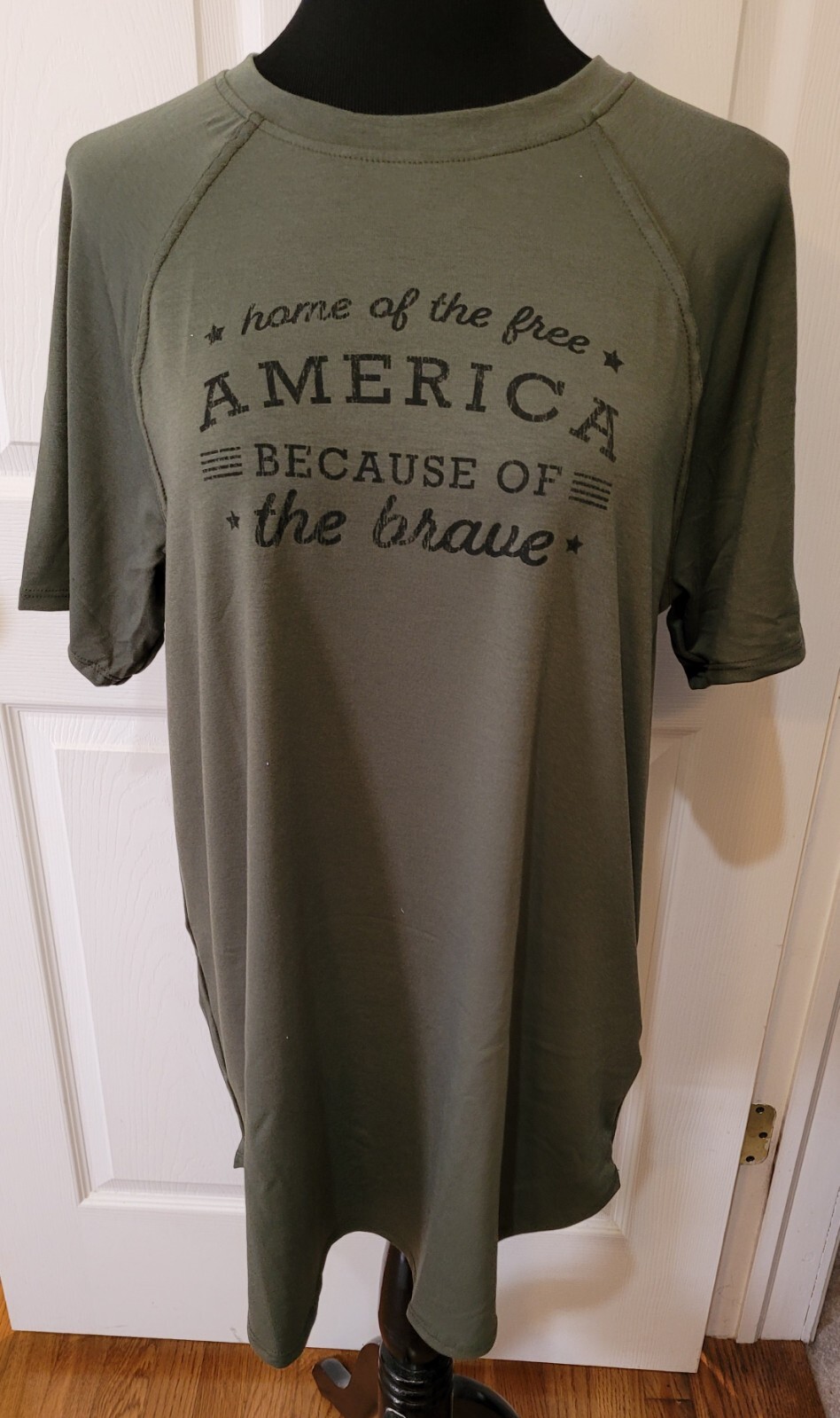 LuLaRoe Axel Short Sleeve Raglan Top Americana Collection "America ...