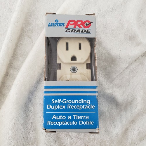 Leviton Pro Grade (Ivory/5252-ISP/SAN 636/2-P/3-W Self Ground Duplex ...