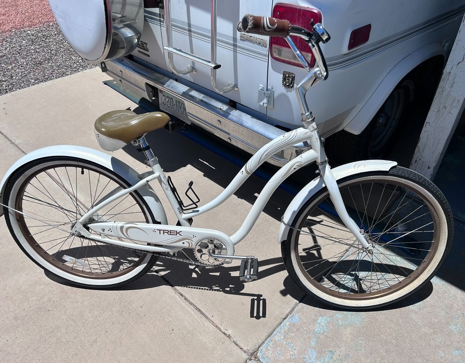 Vintage Classic TREK Cruiser Beach Bike Original Leather Seat 17" 43cm ...