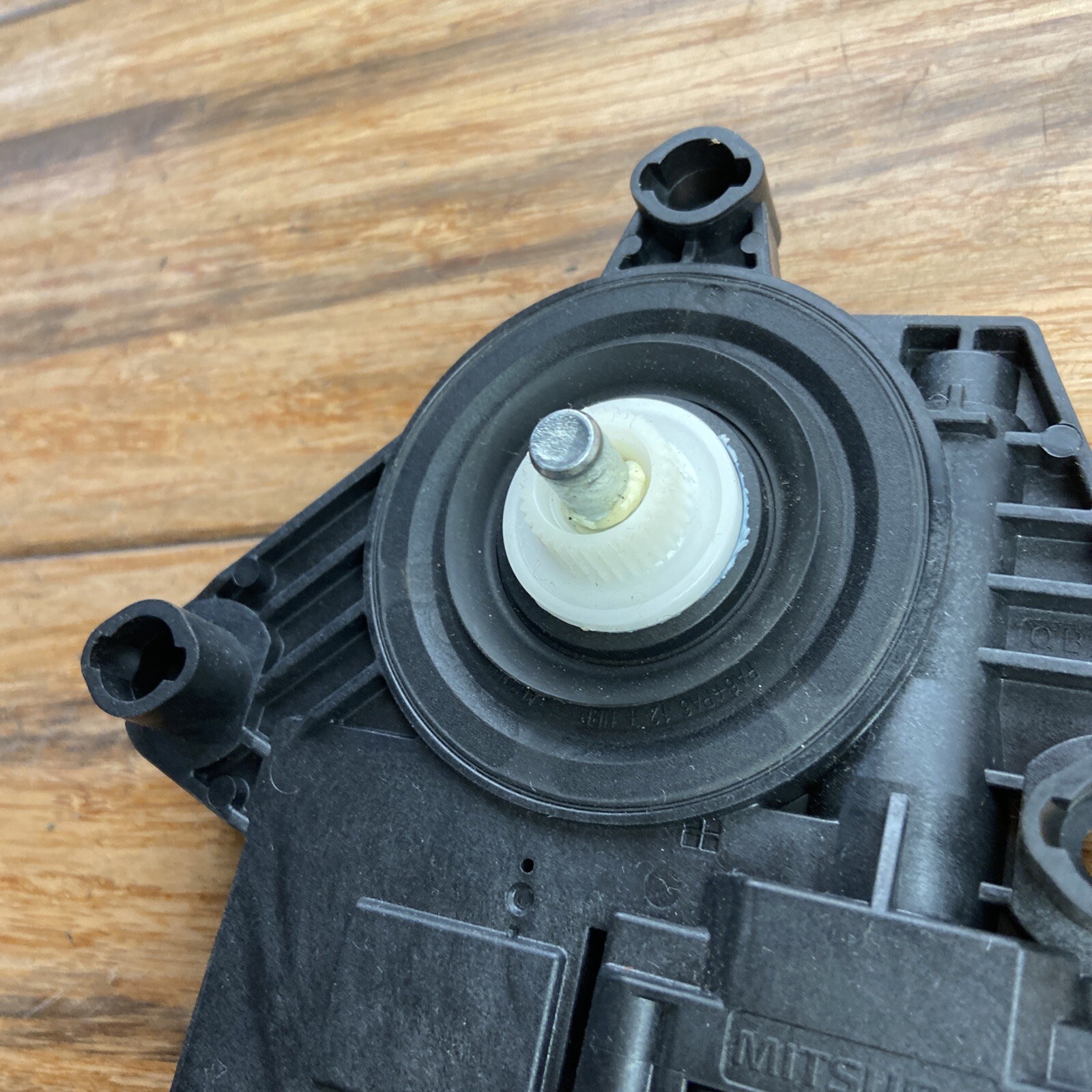 17-21-bmw-5-g30-520d-x3-front-left-door-window-regulator-motor-oem