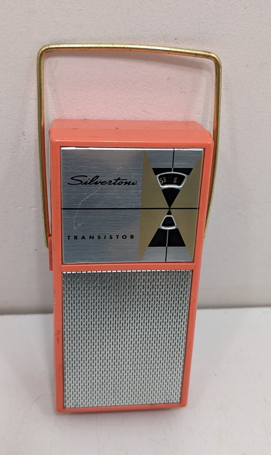 Vintage Silvertone Model 212 Coral Pink Transistor Radio Portable Gold ...
