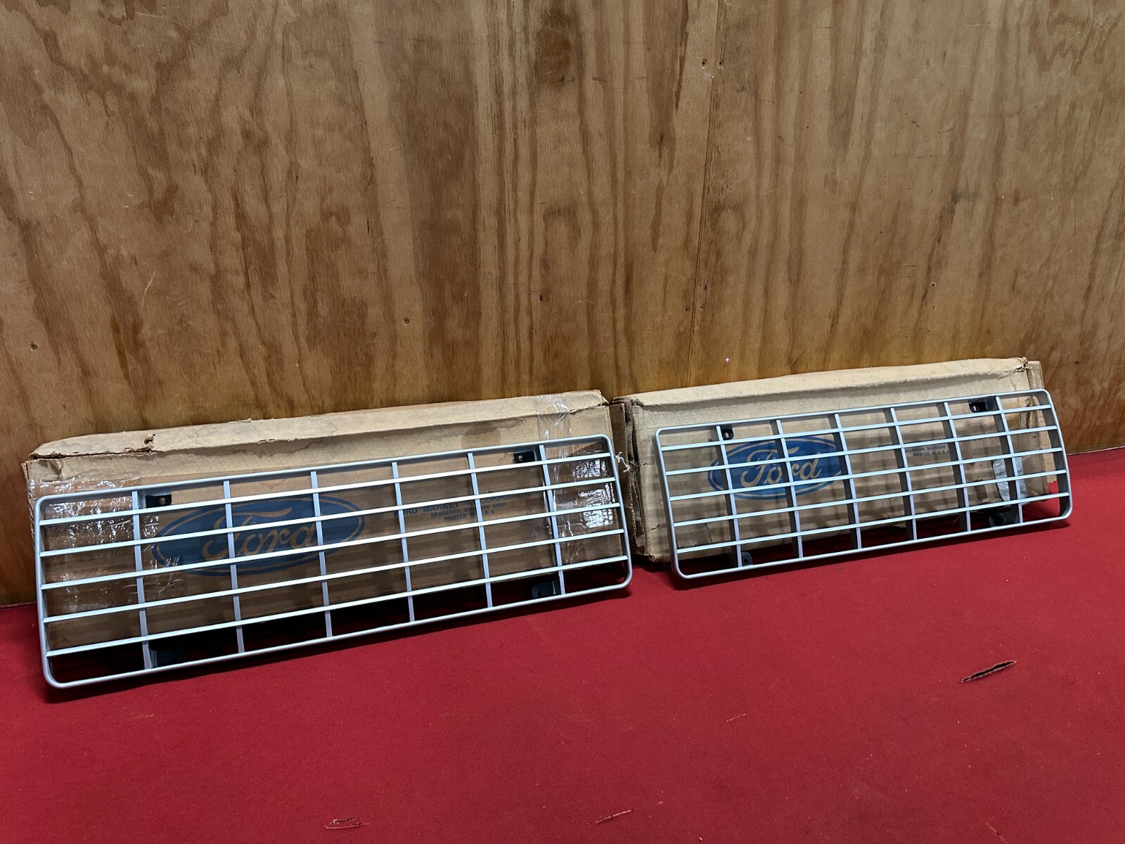 1970 Ford F100 F250 F350 Grille Inserts | D0TZ-8150-B | D1TB | Genuine ...