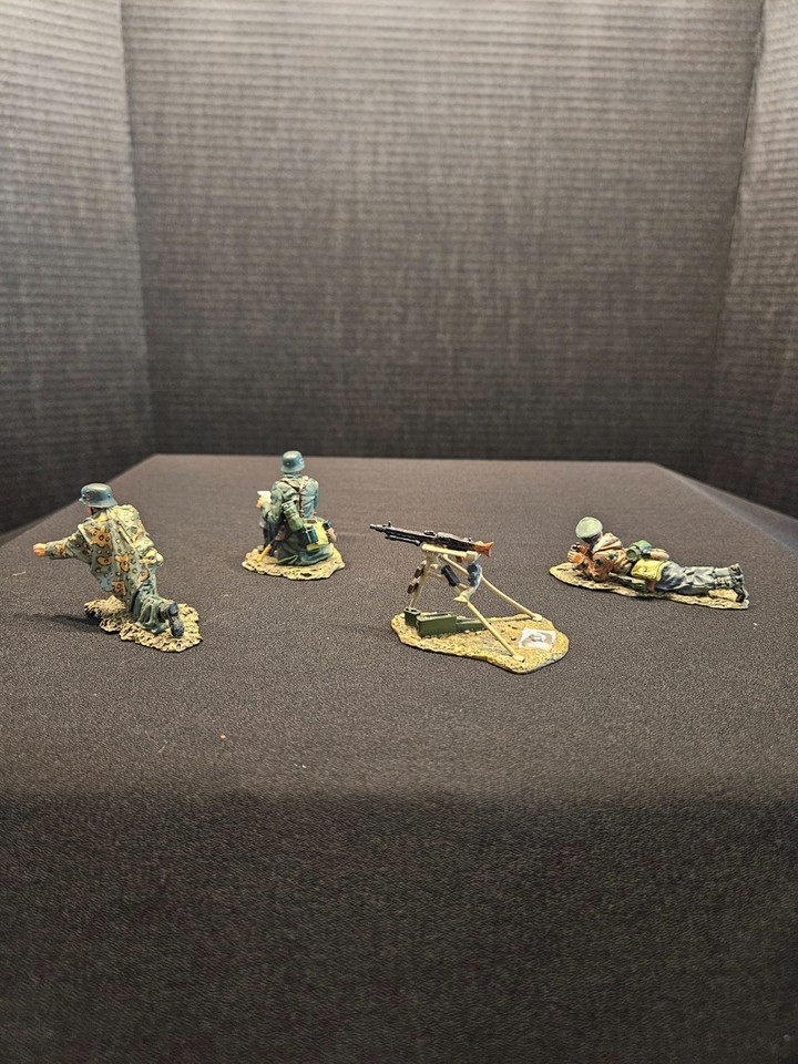 Thomas Gunn Miniatures 1/30th WW2 German "Machine gun unit (3 fig's ...