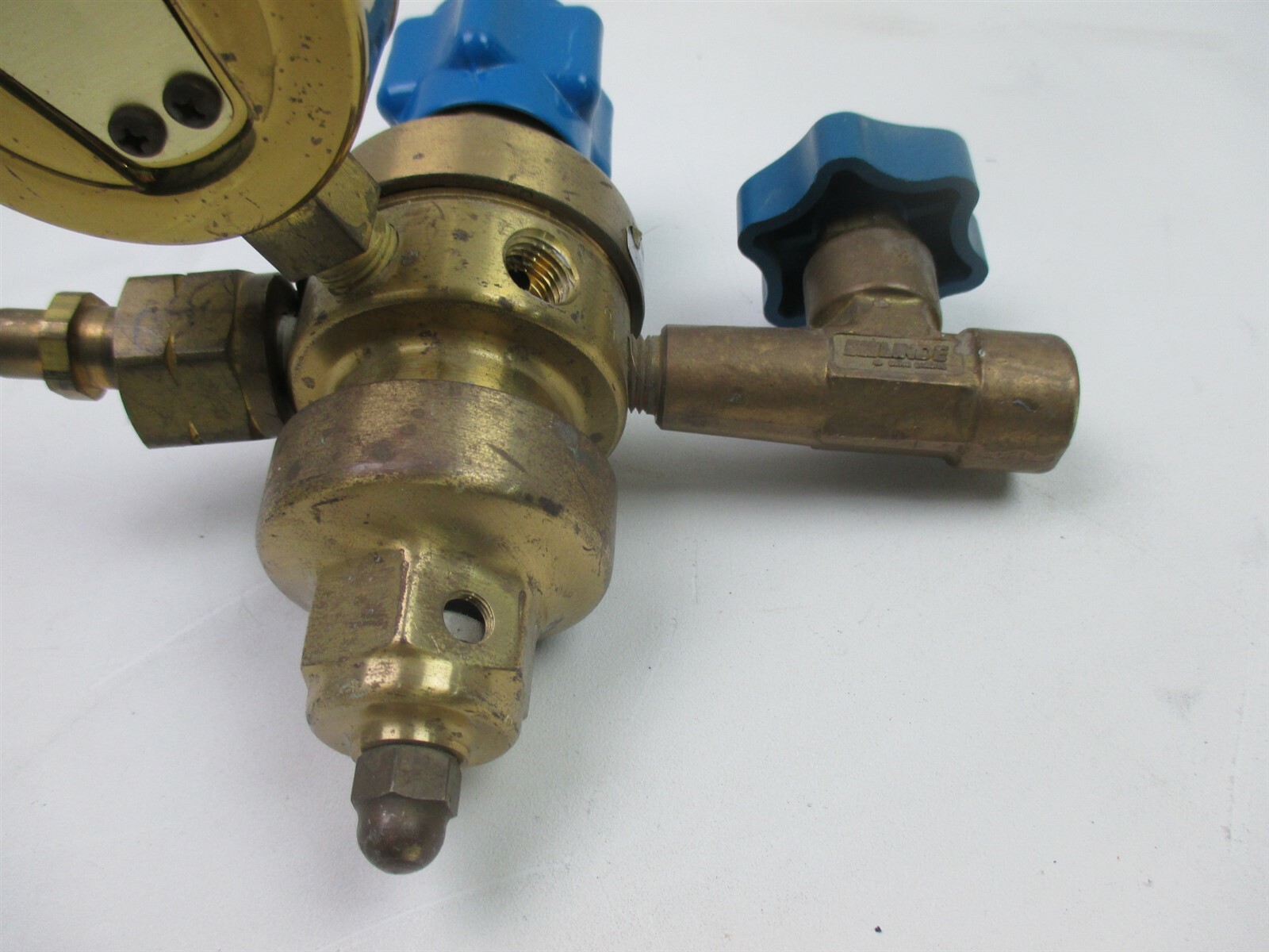 Union Carbide Gas Regulator Linde Specialty Gases with USG 0-4000 PSI ...