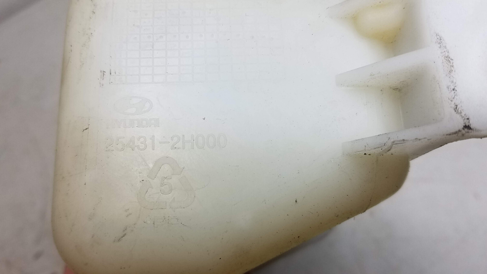 2010 HYUNDAI ELANTRA 2.0L ENGINE COOLANT RESERVOIR 25431-2H000 OEM 60k ...