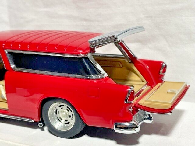 Danbury Mint 1955 Chevrolet Nomad Street Machine Wagon, Red, Original ...