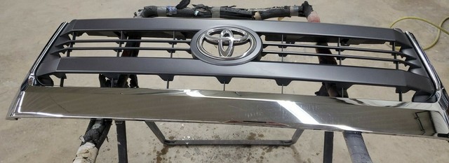 OEM Toyota Tundra 2014-2017 Sr5 Chrome Grille for sale online | eBay