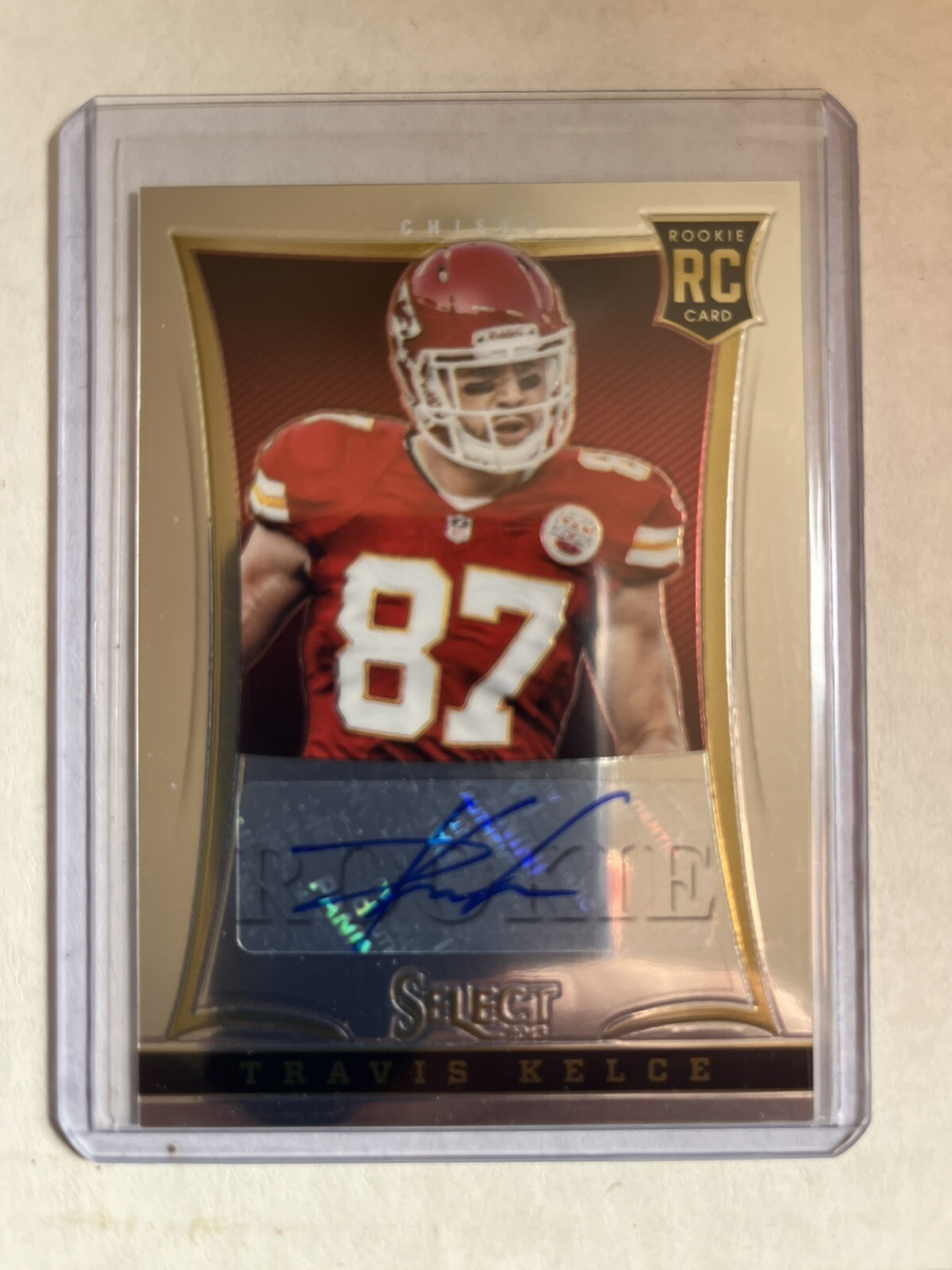 Travis Kelce Autographed Memorabilia | Signed Photo, Jersey ...